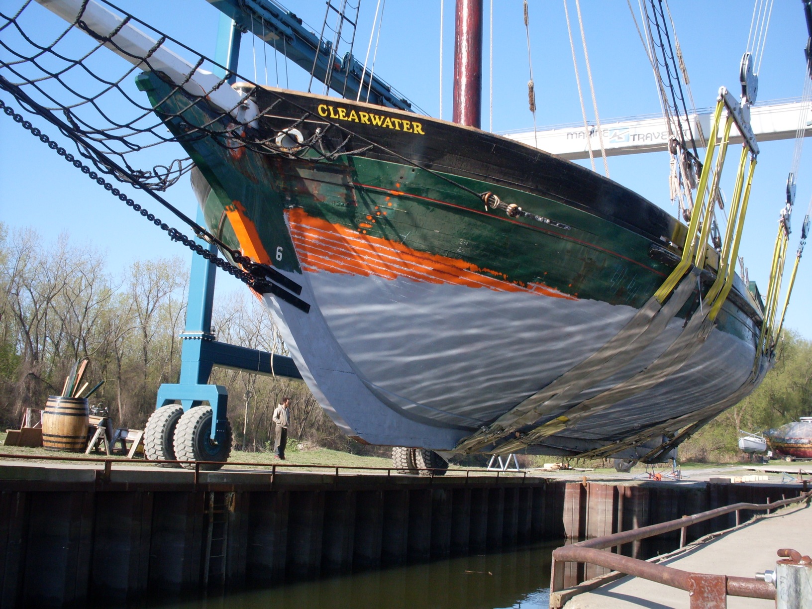 over the slip1 - Hudson River Sloop Clearwater