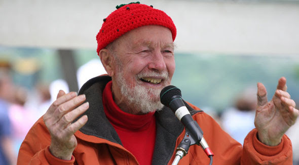 Pete-Seeger - Hudson River Sloop Clearwater